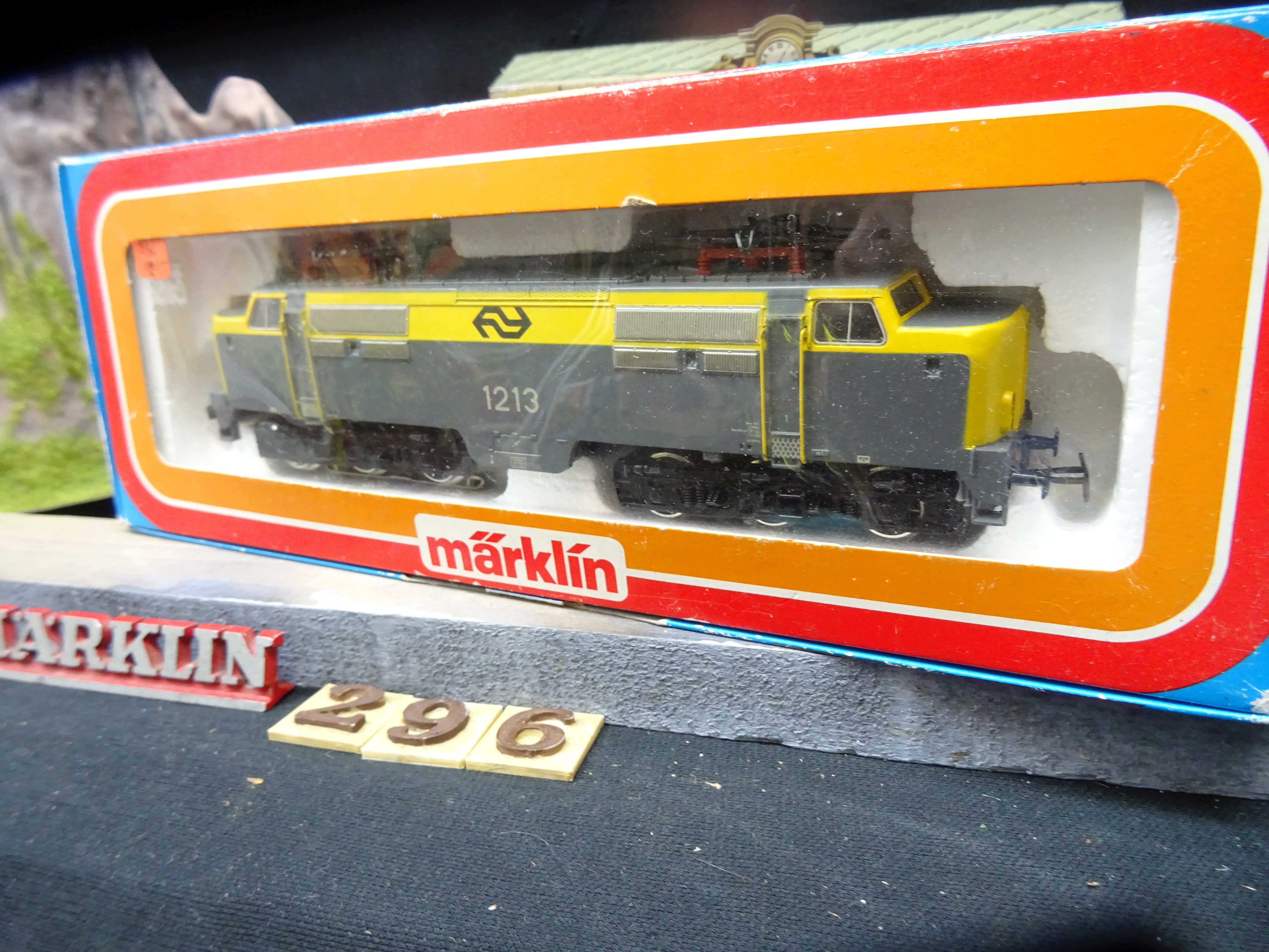 296A=Marklin 3168-1 serie 1200 van de Nederlandse spoorwegen ...