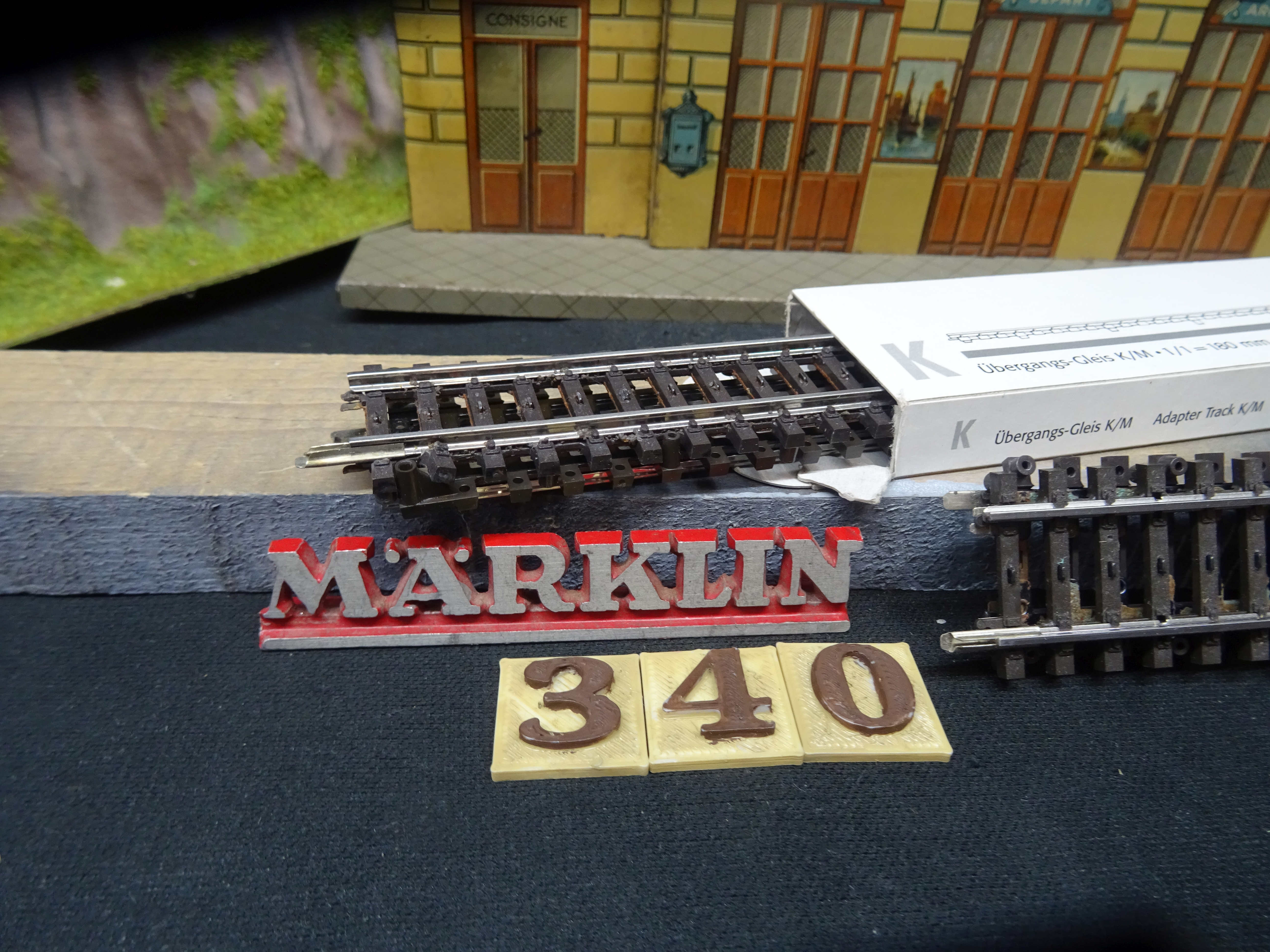 340=Marklin 2291 overgang rails van K naar M rails. - Elizabeth Maria