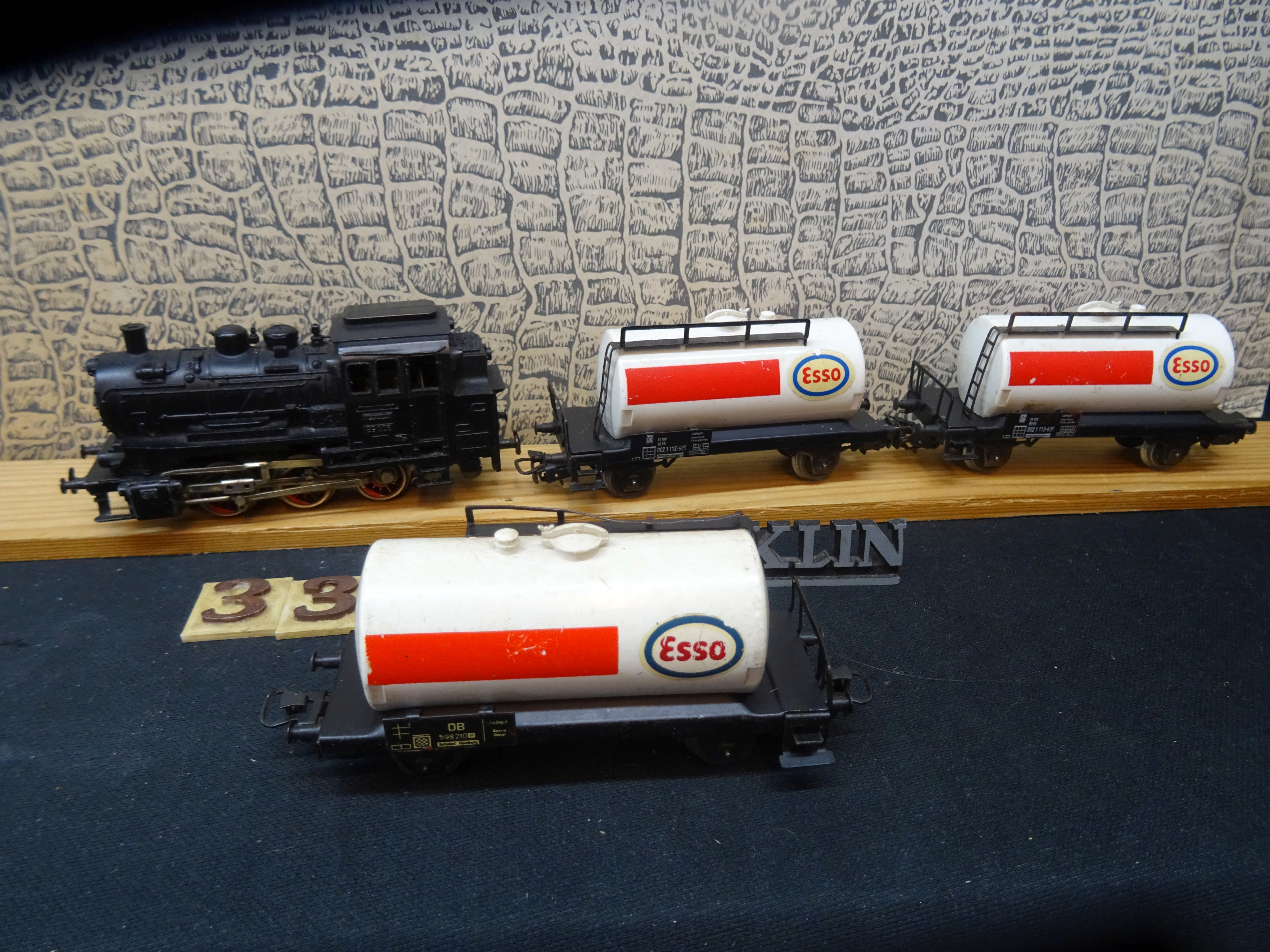 333=Marklin tender loc 3000 met ketelwagens. - Elizabeth Maria