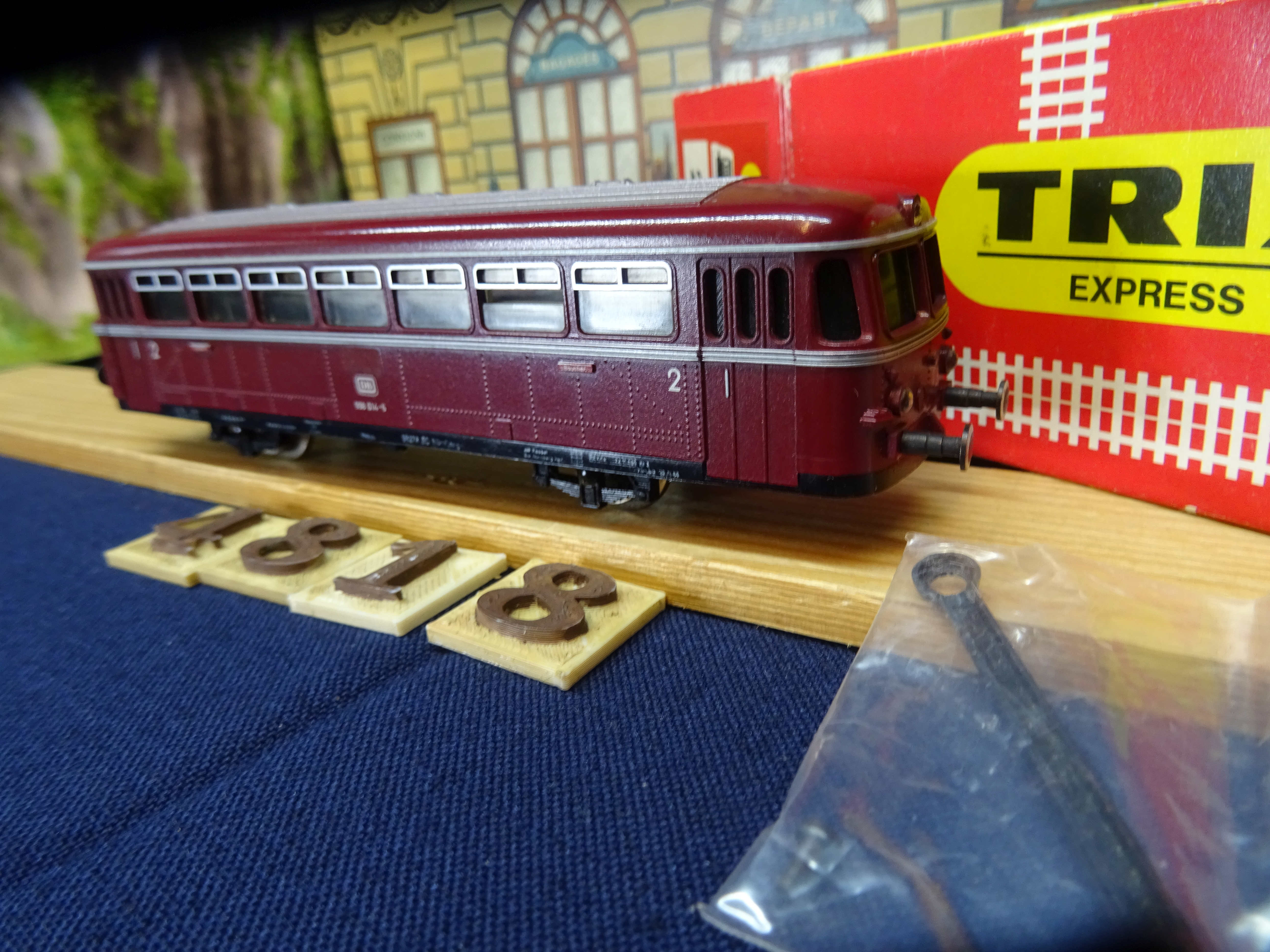 4818=Trix Express 2289 volgwagen voor de rail bus. - Elizabeth Maria