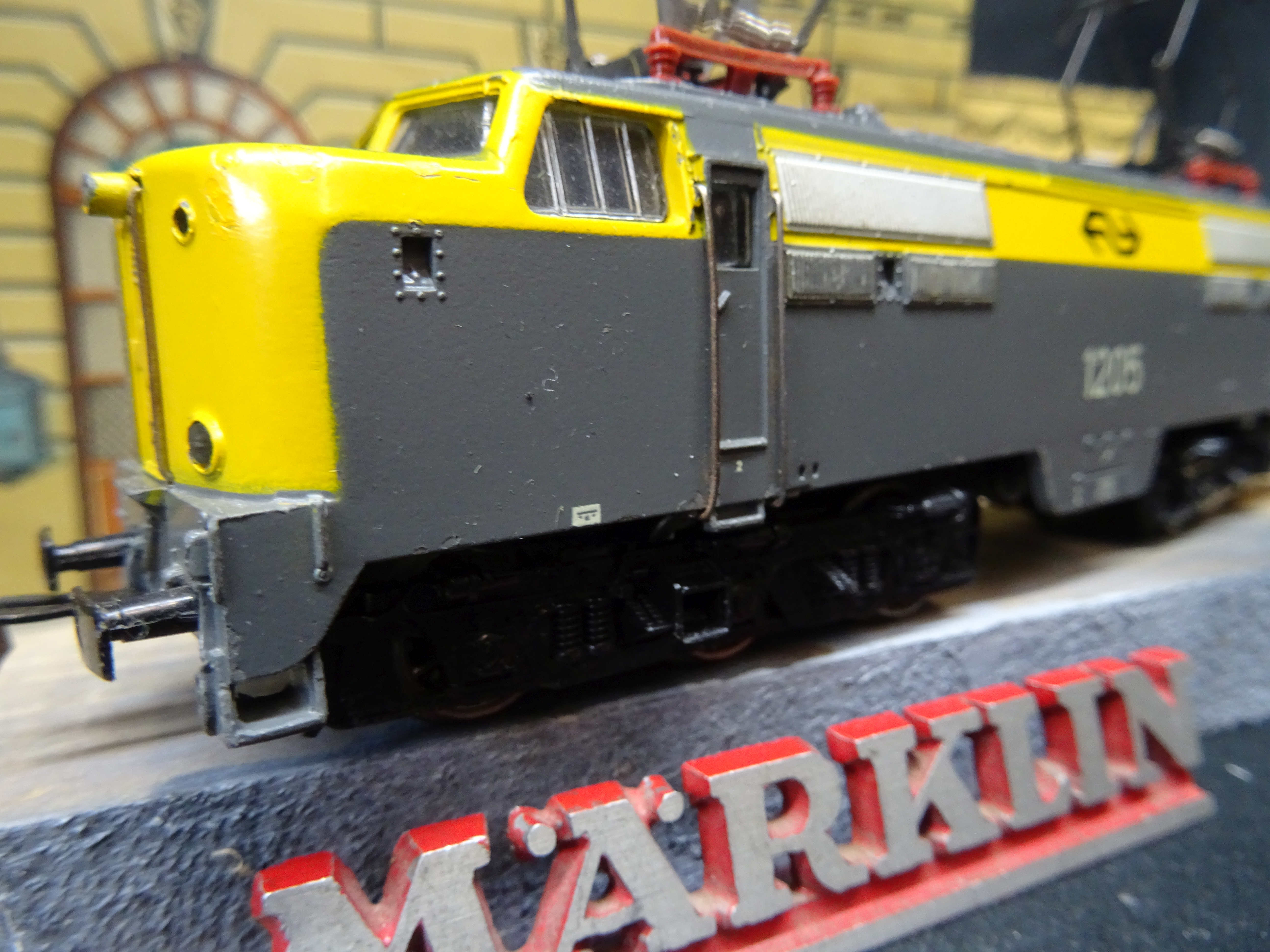 414A=Marklin 3055-6 E loc van de Nederlandse spoorwegen. - Elizabeth Maria