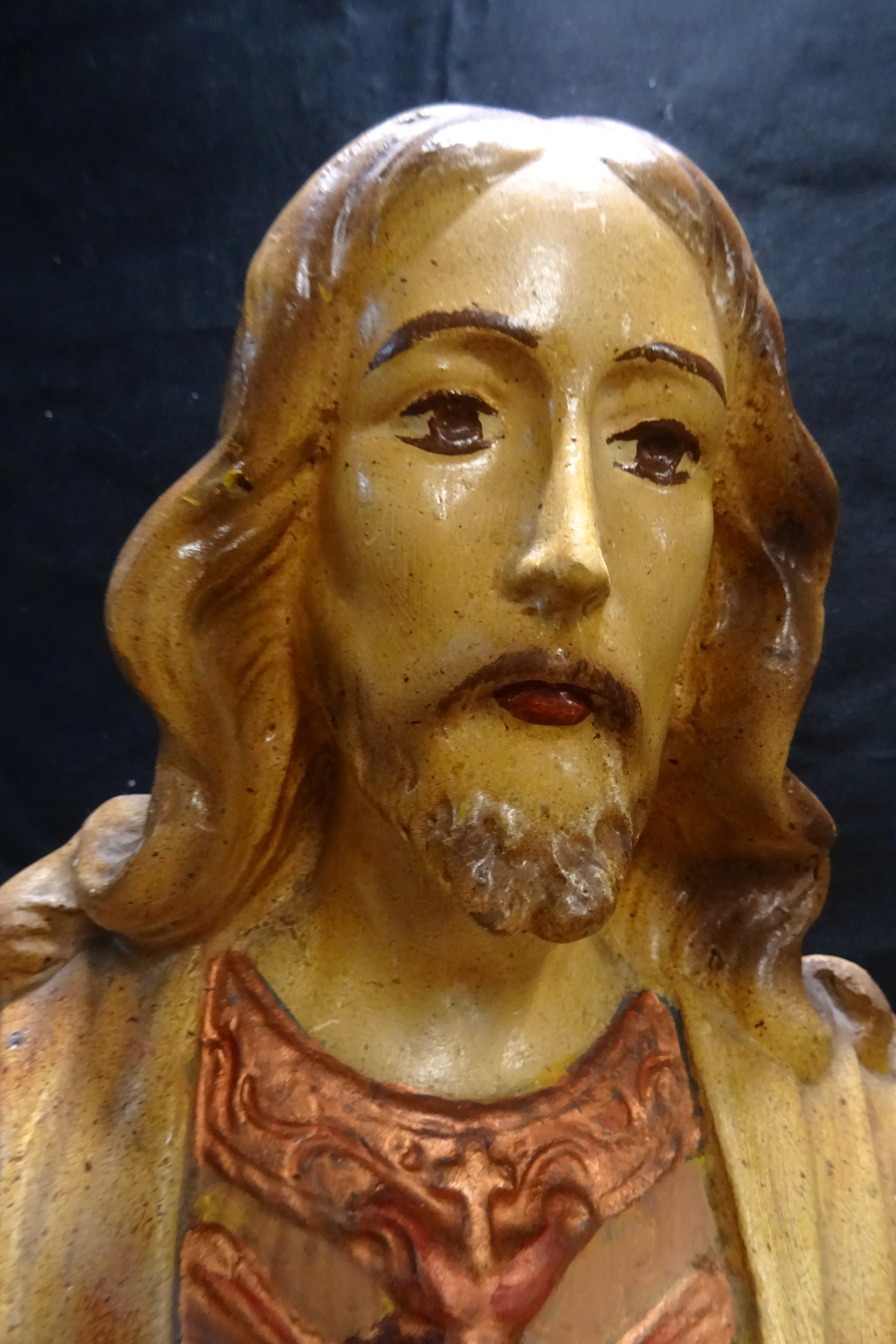 100043=Torso van Christus met het Heilig Hart. - Elizabeth Maria